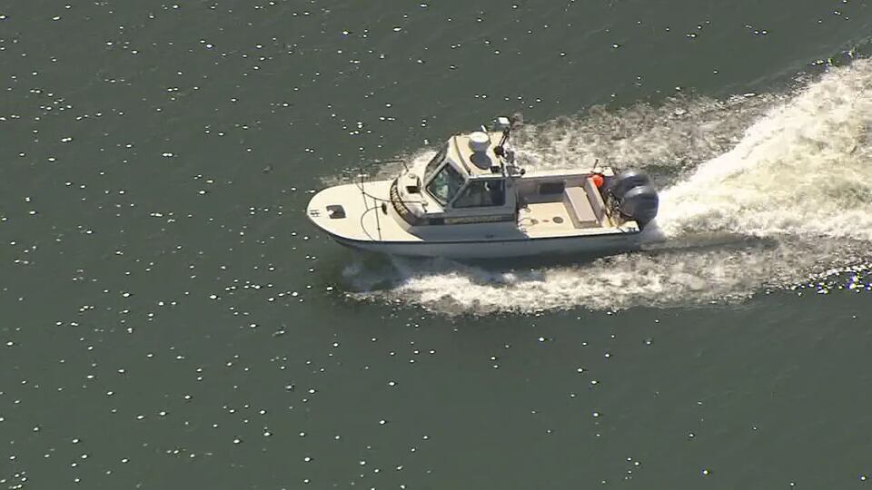 Body recovered several hours after man jumped off boat, never resurfaced