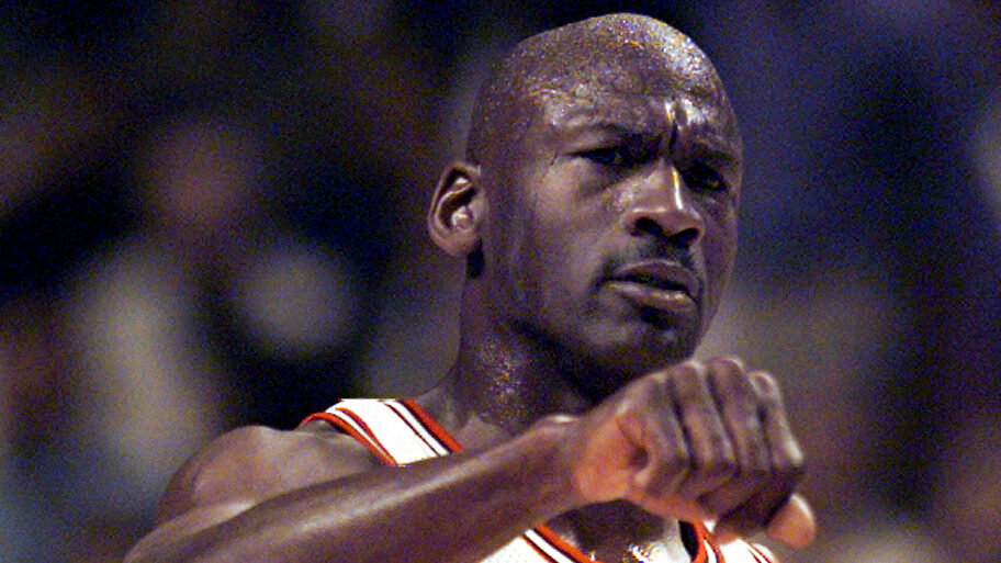 20 best NBA legends of all time via Sportsnaut: Michael Jordan ranks at ...