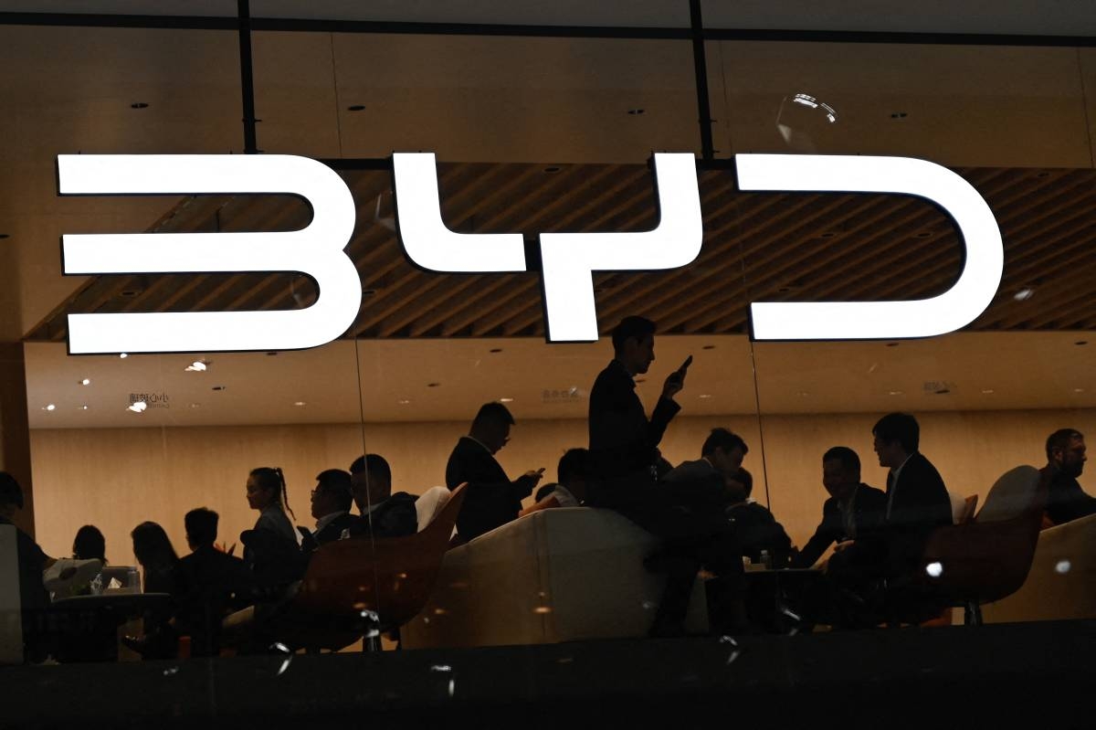 BYD unveils upgraded flagship Denza SUV to bolster premium market push