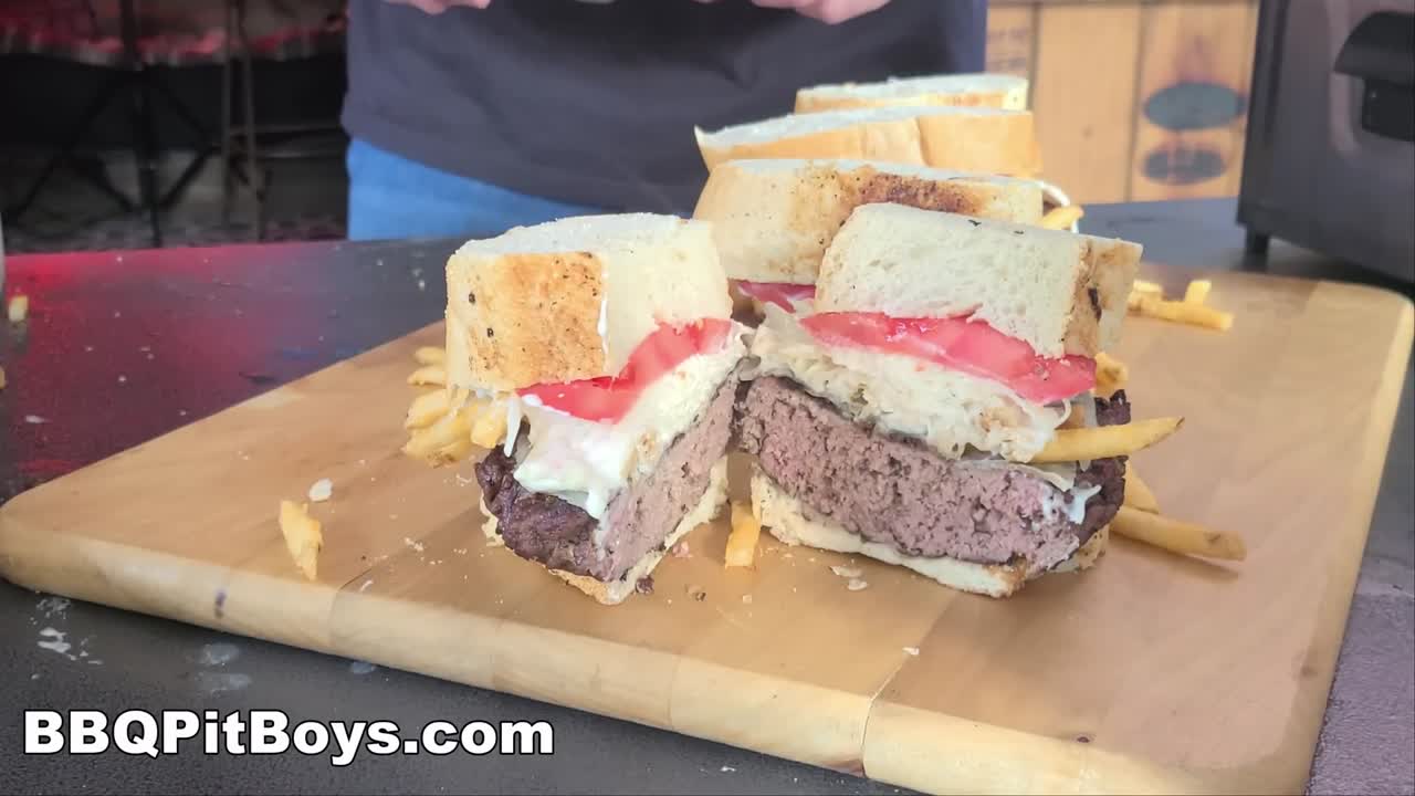 Elon Musk would not believe this Pittsburgh cheeseburger is stacked ...