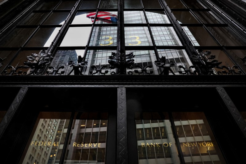 NY Fed's Perli says rate control toolkit can navigate lower reserve demand