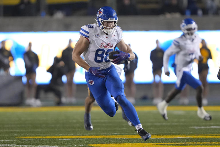 Ravens rookie scouting report: Matthew Hibner profiles as a long-term TE1