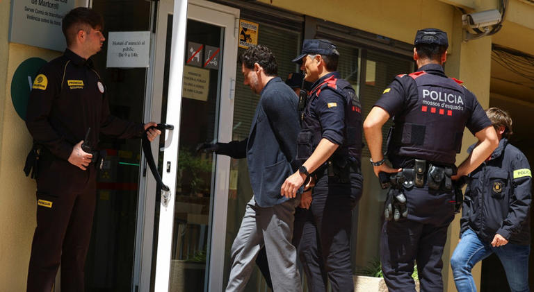 Morte do fundador da Mango. Filho colocado sob supervisão judicial após ...