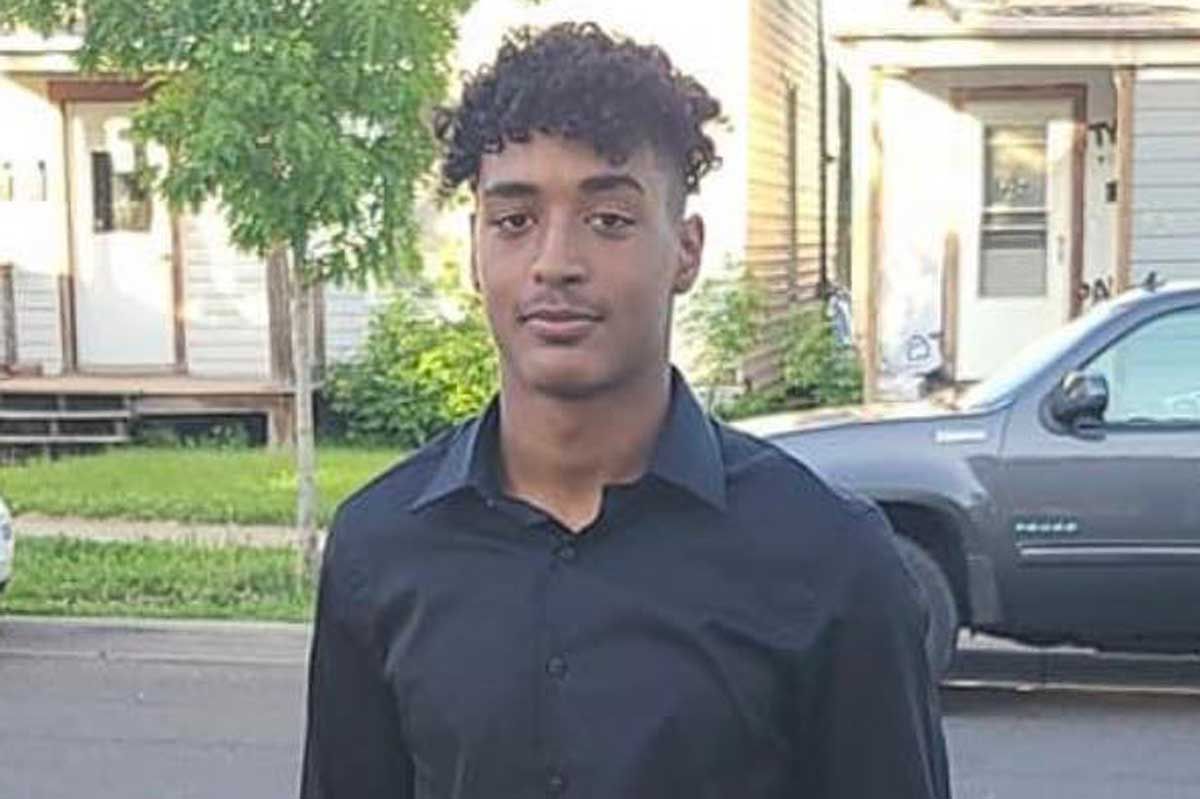 Ex Minn High School Football Star 23 Dies In Crash With Alleged
