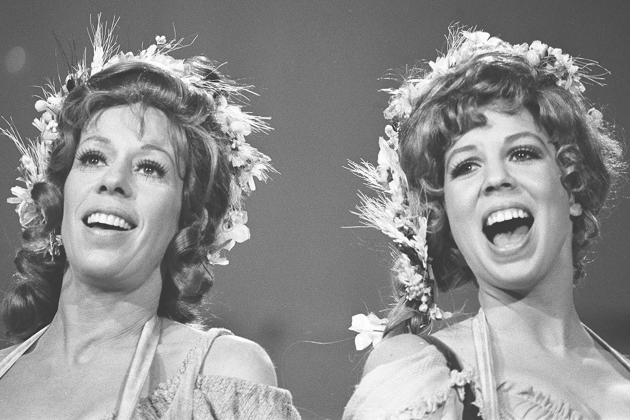 Carol Burnett, 93, and Vicki Lawrence, 77, share 'lotsa laughs and ...