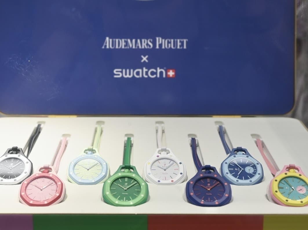 Mobs over new watch spark mass chaos at King of Prussia Mall