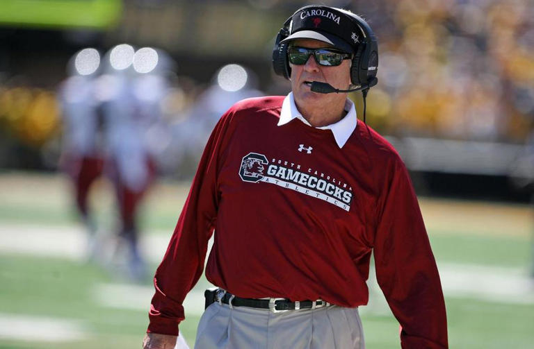 SC Hall of Fame enshrines Steve Spurrier, fresh off Morgan Wallen ...