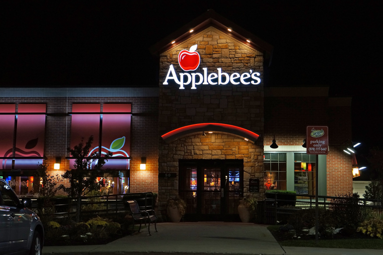 How American casual dining quietly collapsed between 2017 and 2026
