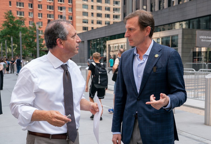 Brad Lander poised to unseat Congressman Dan Goldman: PIX11 poll