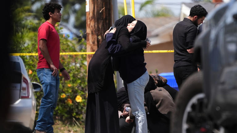 FBI reveals new details about teenagers suspected of deadly mosque attack