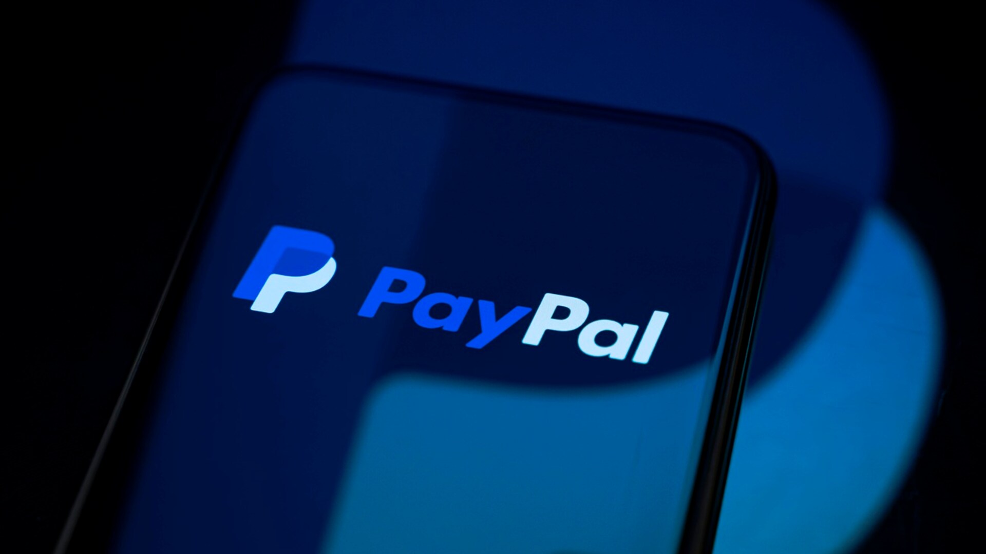 „1.290 Euro gezahlt“: Betrüger kapern mit fieser Masche PayPal-Konten ...
