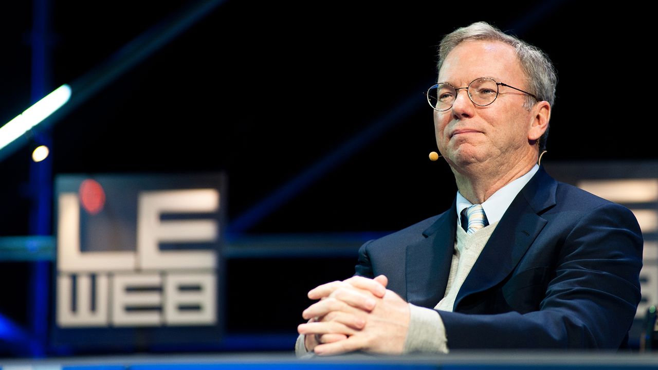 Ex-Google CEO Eric Schmidt is the latest speaker to get booed over AI