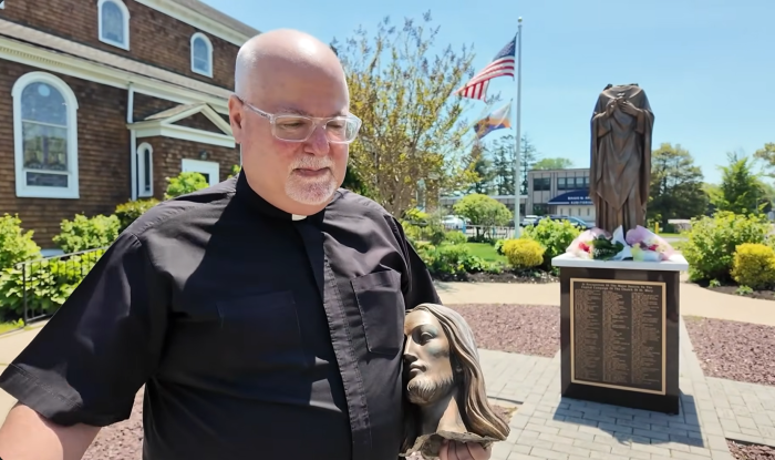 Police investigate after Sacred Heart of Jesus statue beheaded at NY church