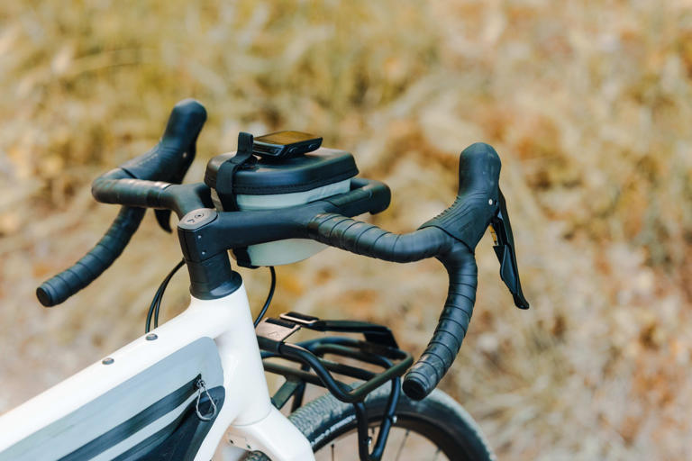 Cheaper, a threaded BB and external cable routing – new Canyon Grizl AL ...