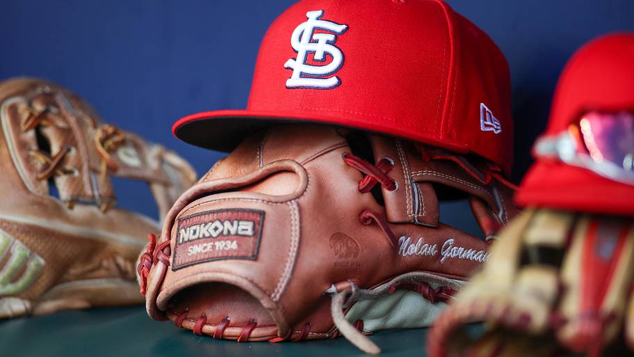 Cardinals 'Tarps Off' craze spreading like wildfire