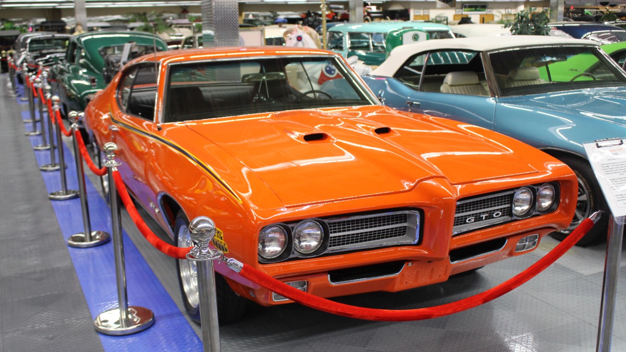 9 American V8 legends that still make modern cars feel tame
