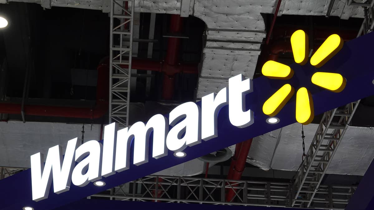 Walmart’s $1,000 outdoor storage shed is now 40% off, and it’s big ...