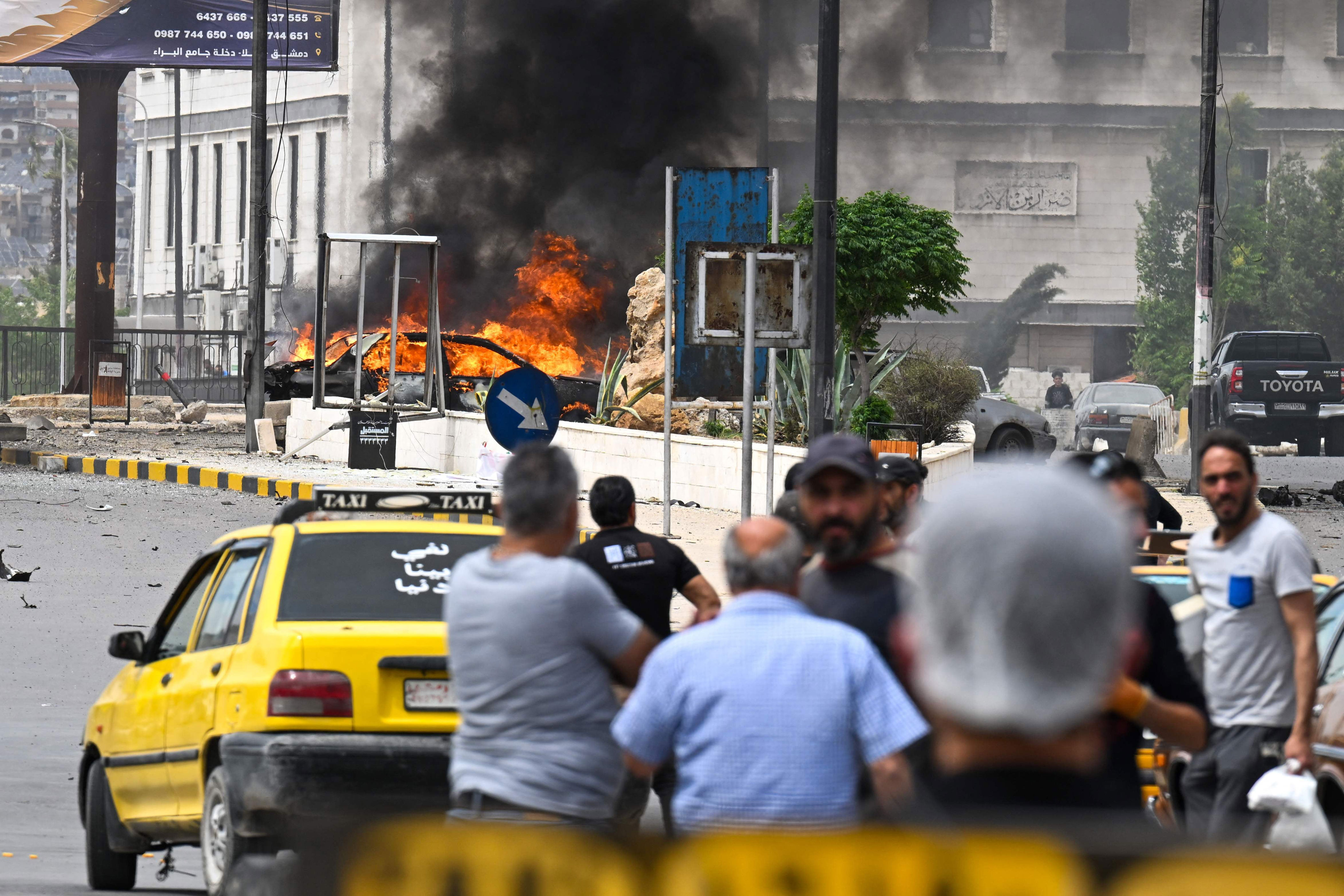 Car bomb blast in Damascus kills Syrian soldier
