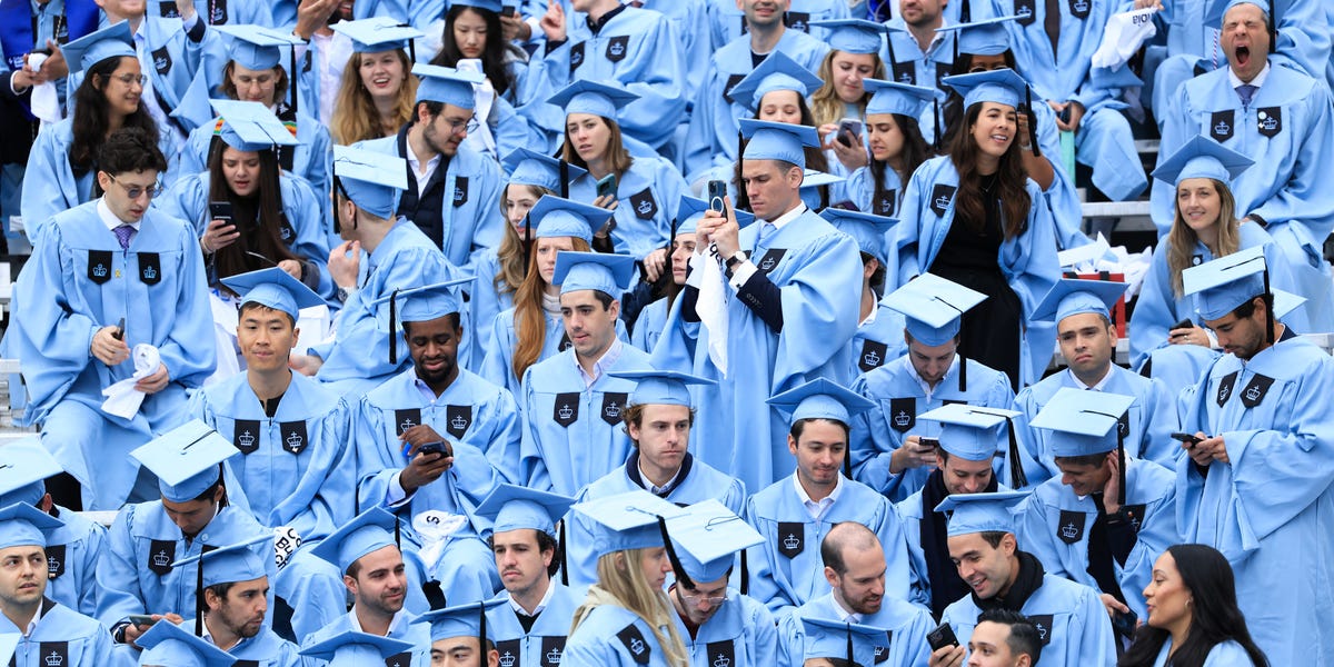 Columbia students protest against AI use at graduation