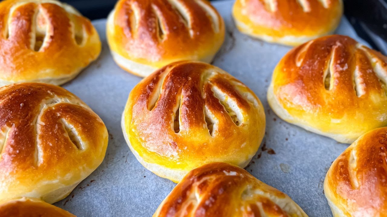 The easiest soft and delicious apple bun recipe ever