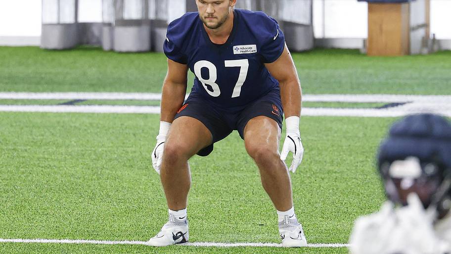Projecting how Bears' rookie TE Sam Roush will perform in 2026