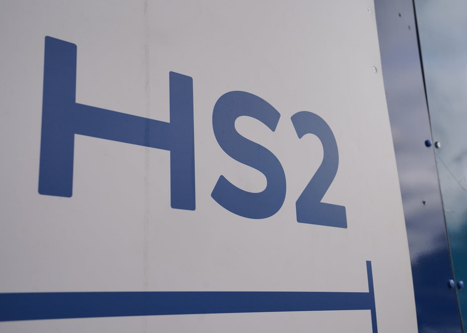 HS2 could cost more than £100bn and may not open until 2039, says minister