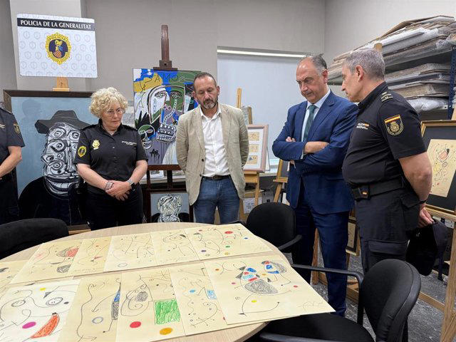 La Policía de la Generalitat interviene 39 obras falsificadas de Saura ...