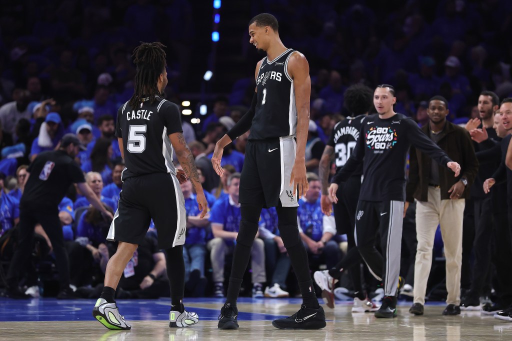 Stephon Castle's postgame message to Victor Wembanyama goes viral