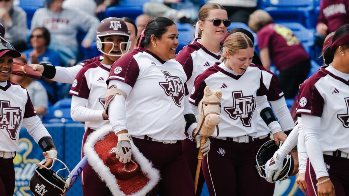 NCAA women’s softball tournament shakeup: Which top 16 seeds survived ...