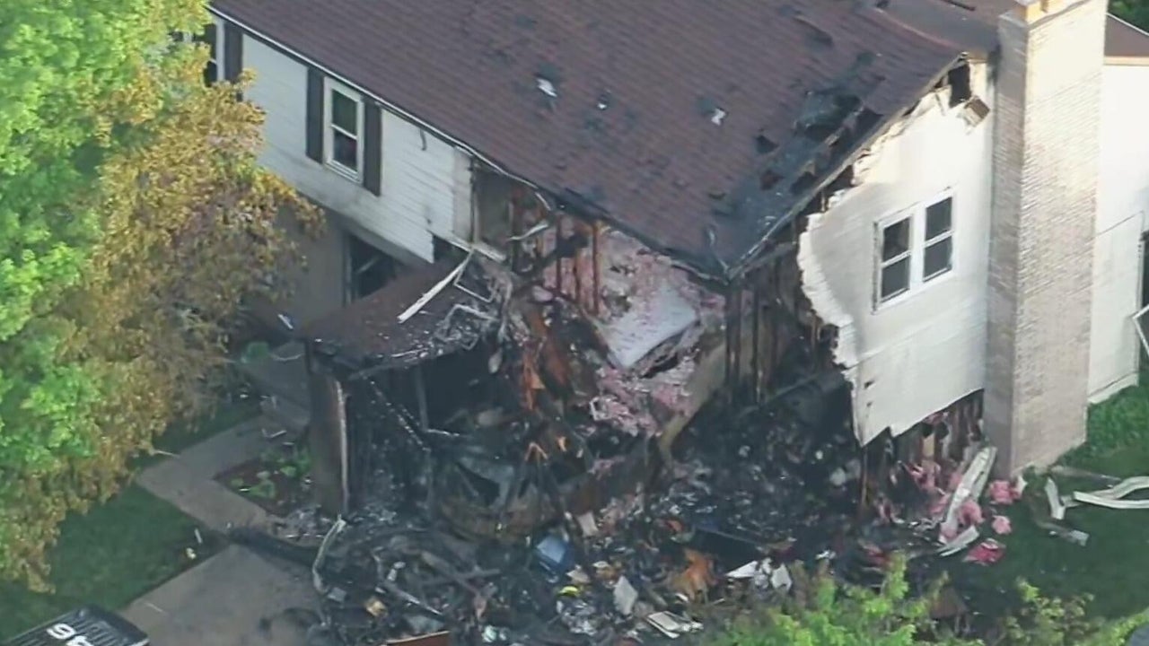 1 dead after house fire early Tuesday in Canton, police say