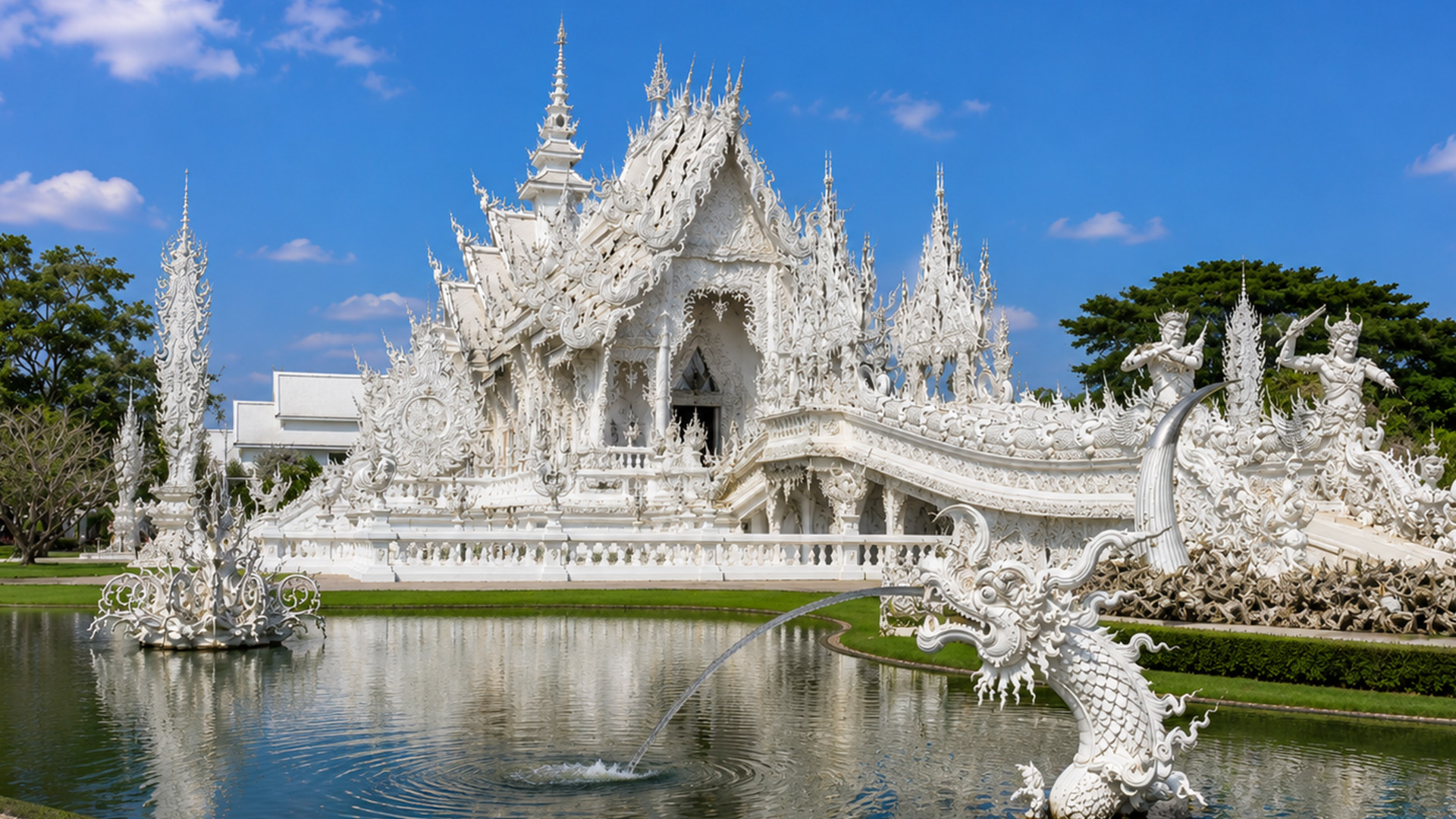 Why is Thailand’s White Temple so famous?