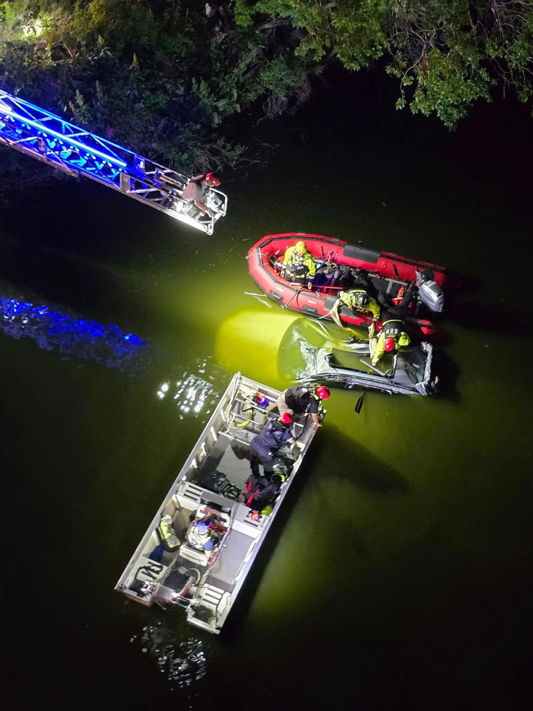 See the scene as car pulled from Hackensack River. Bergen man charged