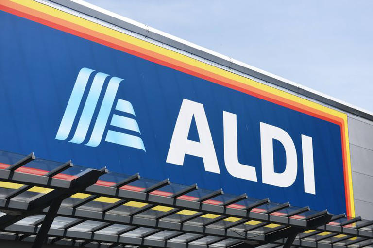 Tesco, Aldi, Lidl, Morrisons, Asda and Sainsbury opening times on Bank ...