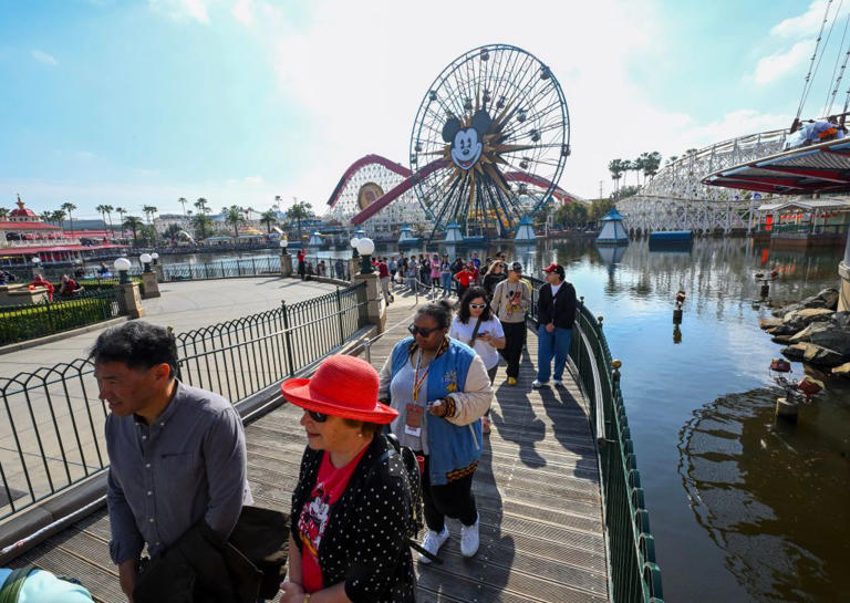Disneyland targeted in class-action lawsuit claiming new program is ...