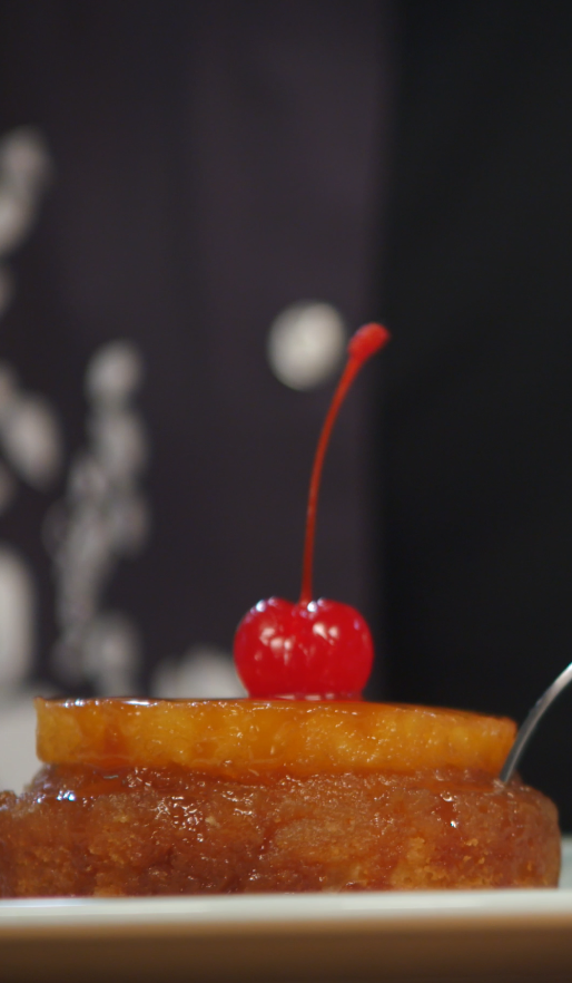 Cómo hacer el clásico pastel de piña al revés
