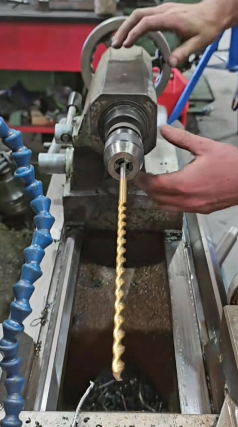 Custom drawbar bolt machining
