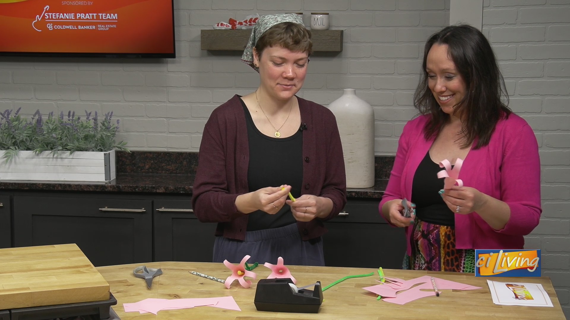 How to create a beautiful paper lily flower