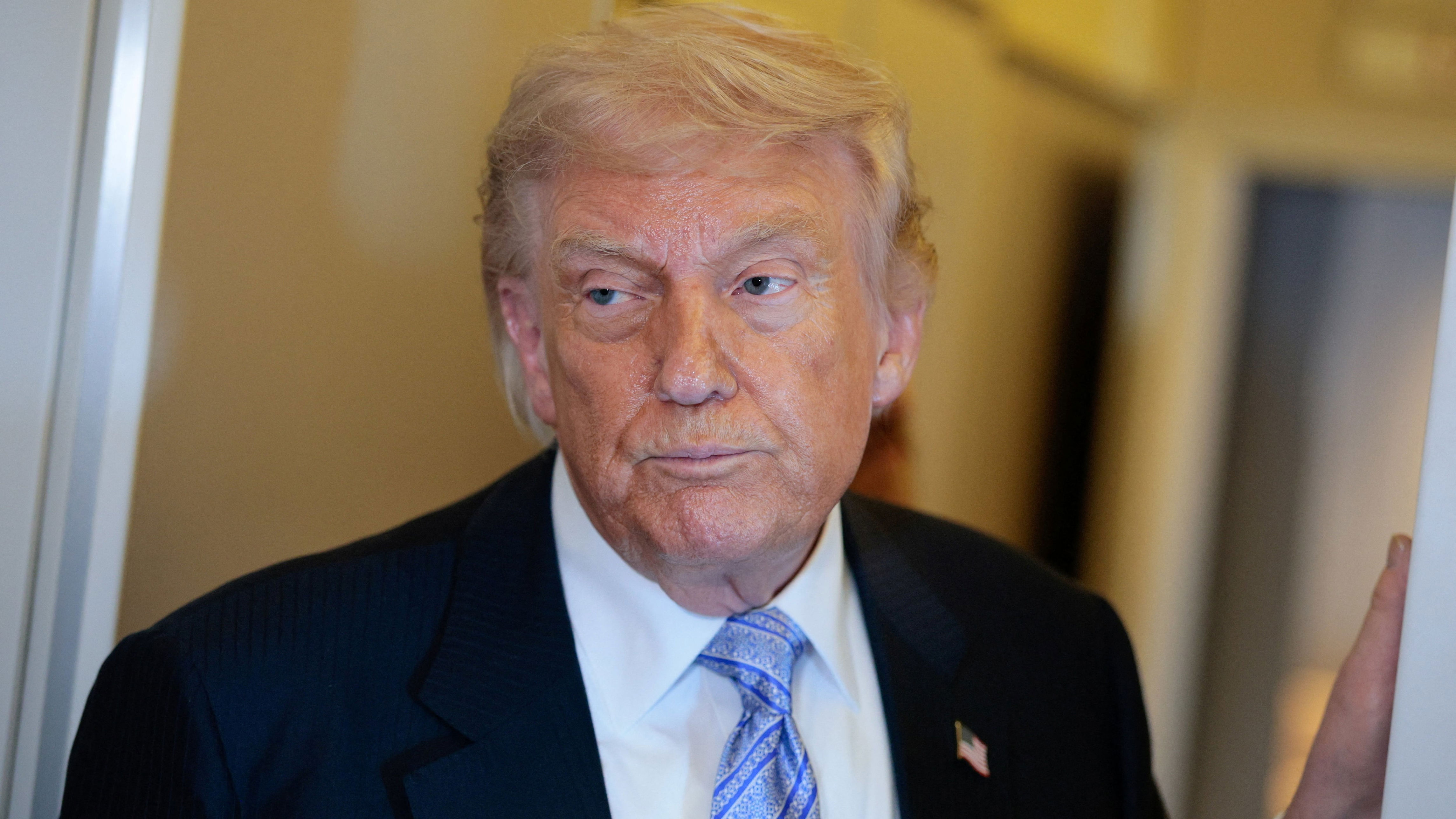 Trump loses grip on voters he desperately needs