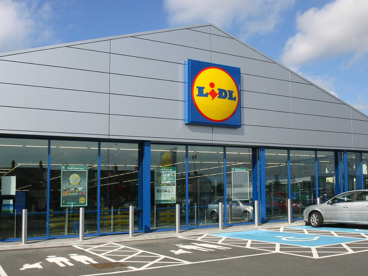 UK spring holiday 2026: Lidl supermarket opening & closing times - are ...