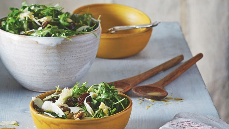 How to grow a salad garden in a month – everything you can still sow ...