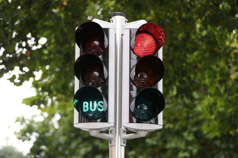 Drivers brace for disruption as temporary lights get installed on ...