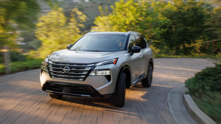 Forget a hybrid SUV—this one gets 32 MPG without a battery
