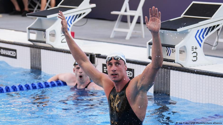 Enhanced Games: Gkolomeev breaks record in 50m freestyle