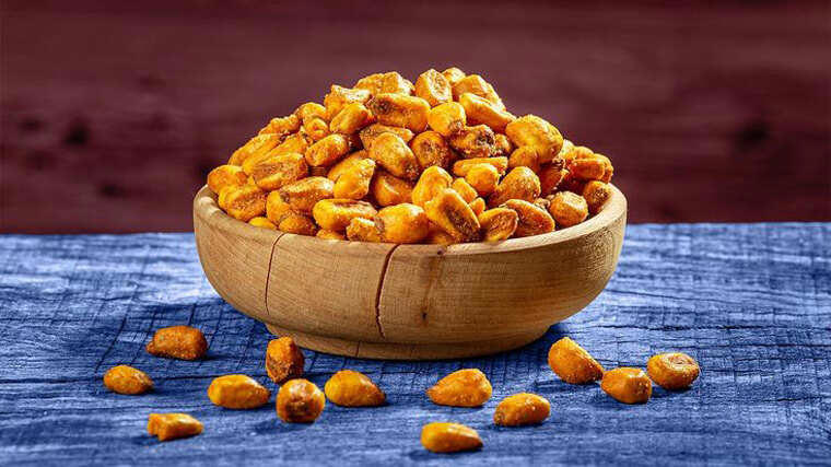 10 healthy and crunchy alternatives to potato chips for movie night
