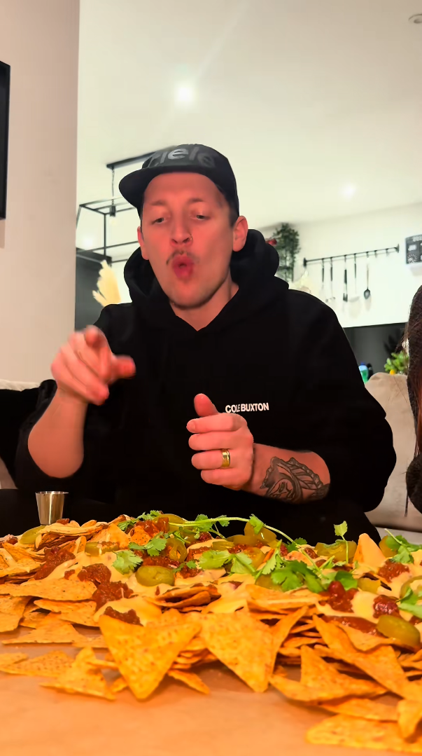 Loaded nachos