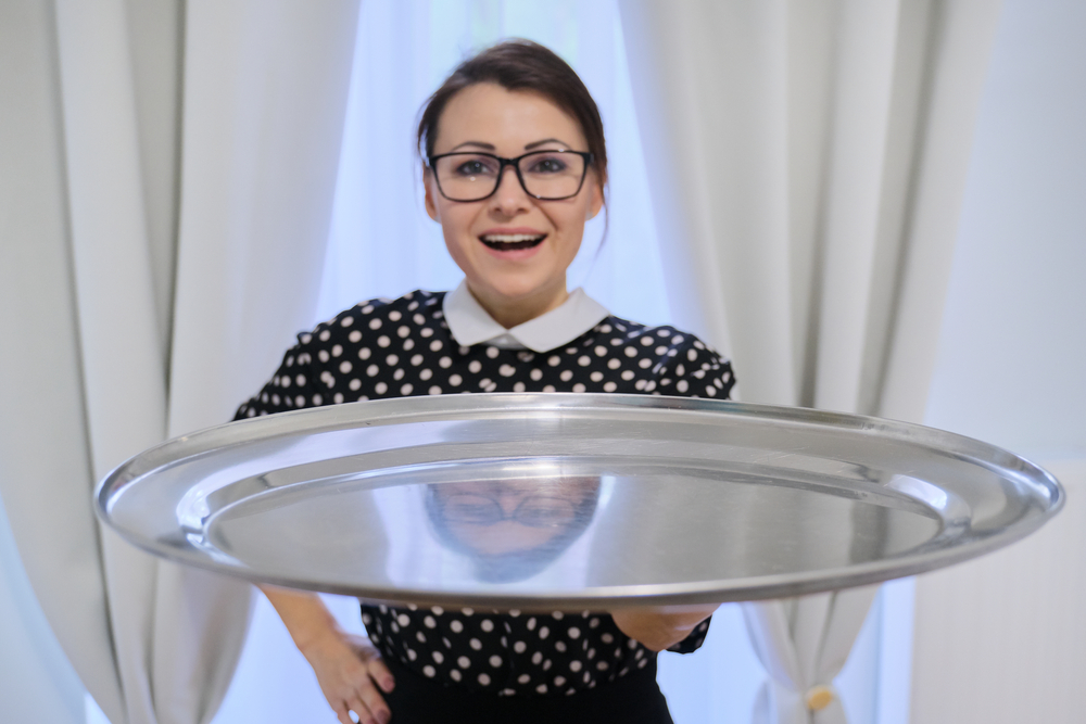 That $5 serving tray could be worth $200. Here’s what to look for
