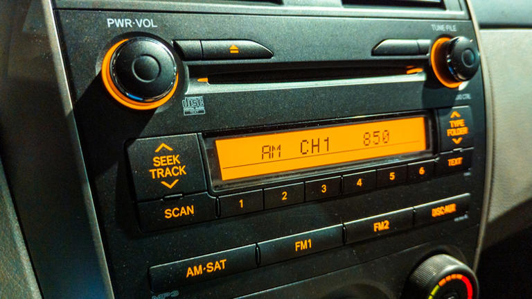 Why did so many electric cars get rid of AM radio?