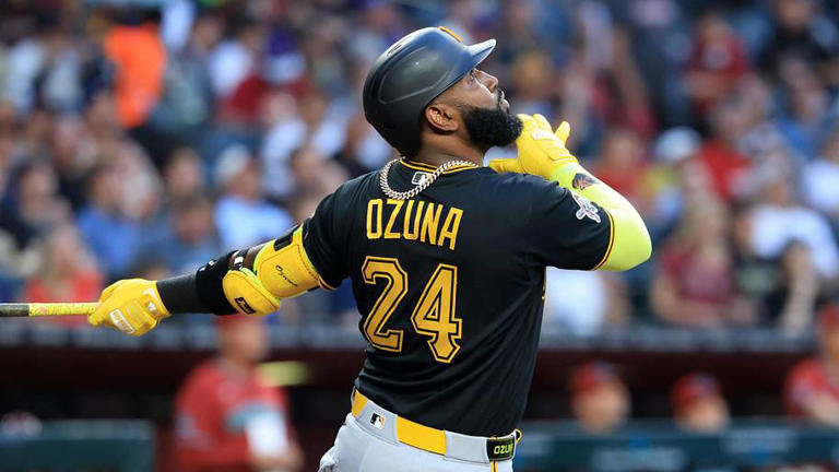 2 Pirates players no longer worth defending