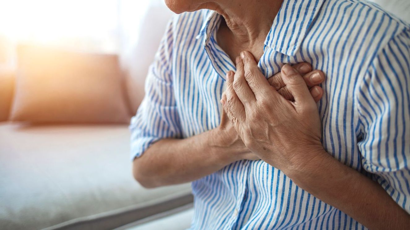 Are heart attack symptoms different for men and women?