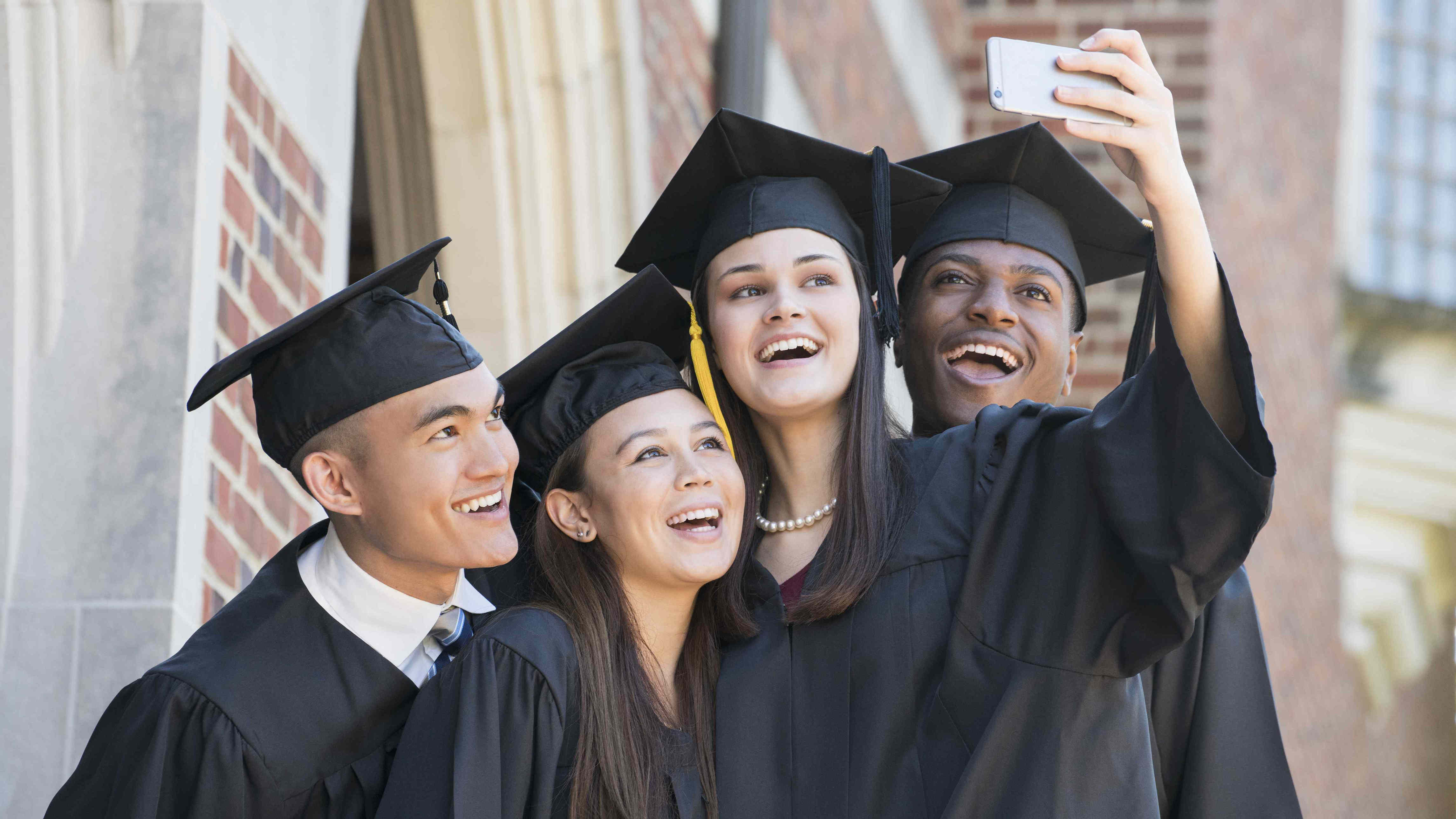 Degrees with the highest and lowest early-career salaries: How majors ...